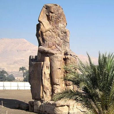 Chef d’oeuvre d’Amenophis Fils de Hapou, les Colosses de Memnon ...